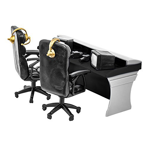 Ultimate Black Commentator Table Playset for Wrestling Action Figures ...