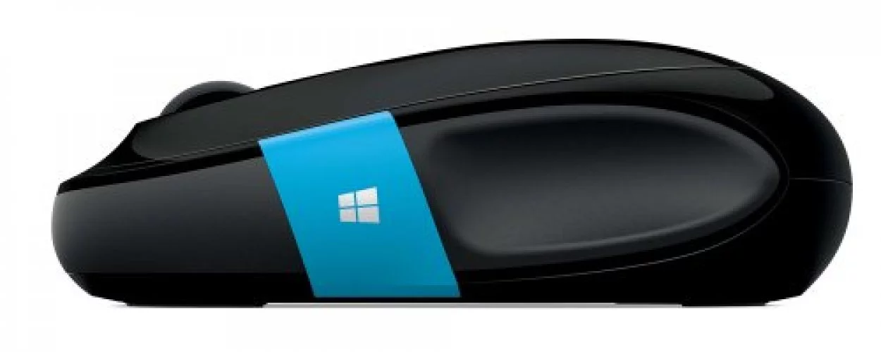 Microsoft Sculpt Comfort Mouse - Black. Comfortable Design ...